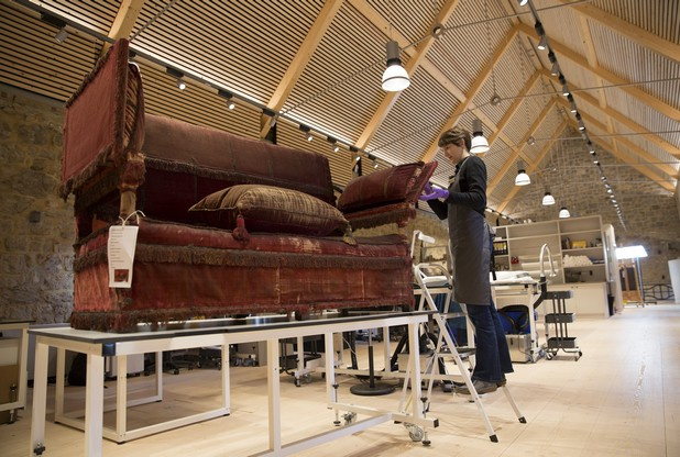 Knole Sofa, Knole Settee, Knole House, Knole Icon, Leather Knole ...